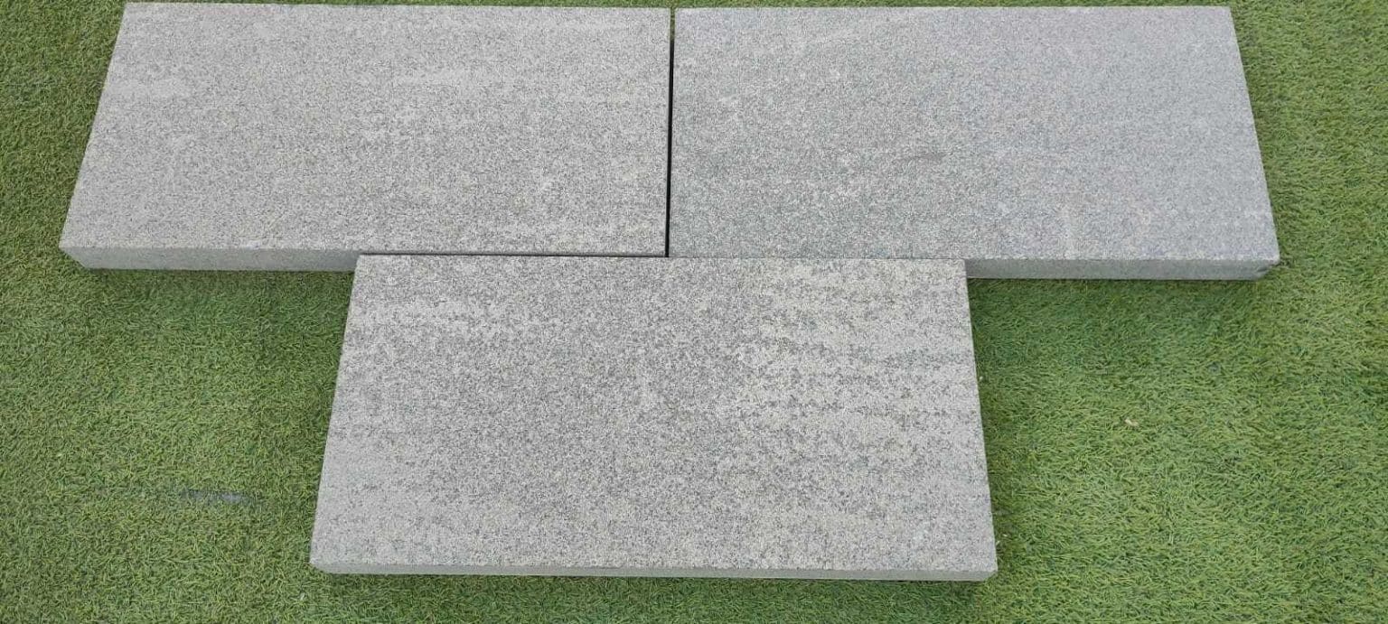 Andezit Fiamat Antiderapant De Exterior - Placaje, Trepte Scara